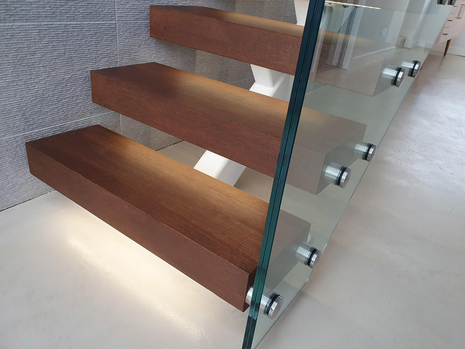 Centre Stringer Spine Staircase - South Coast Steel - Sussex ...